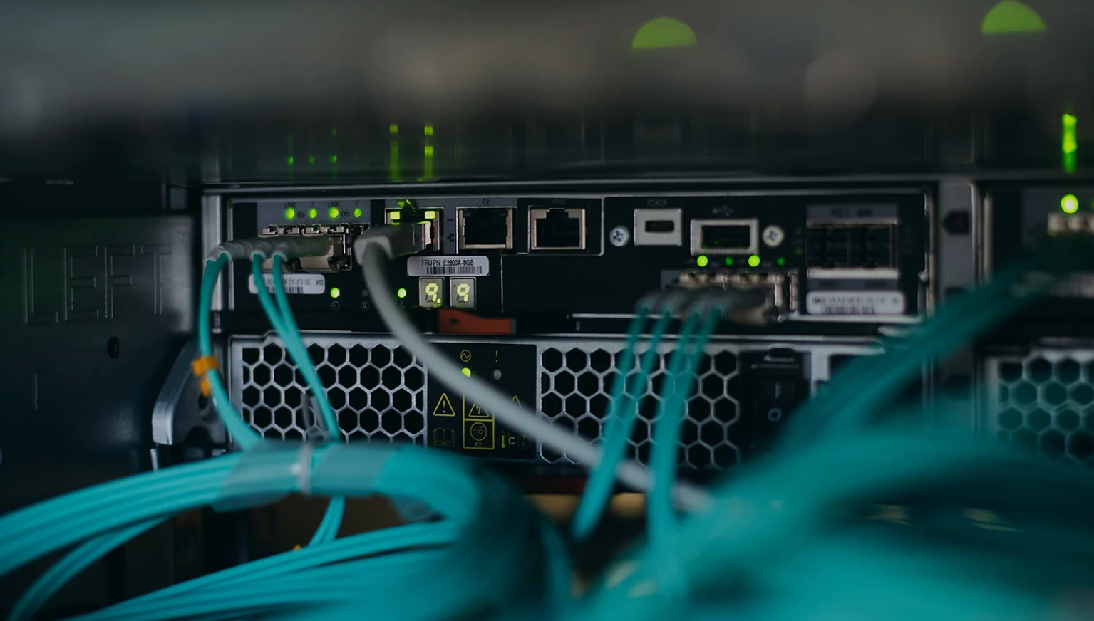 Domů | Ústav matematiky, informatiky a kybernetiky